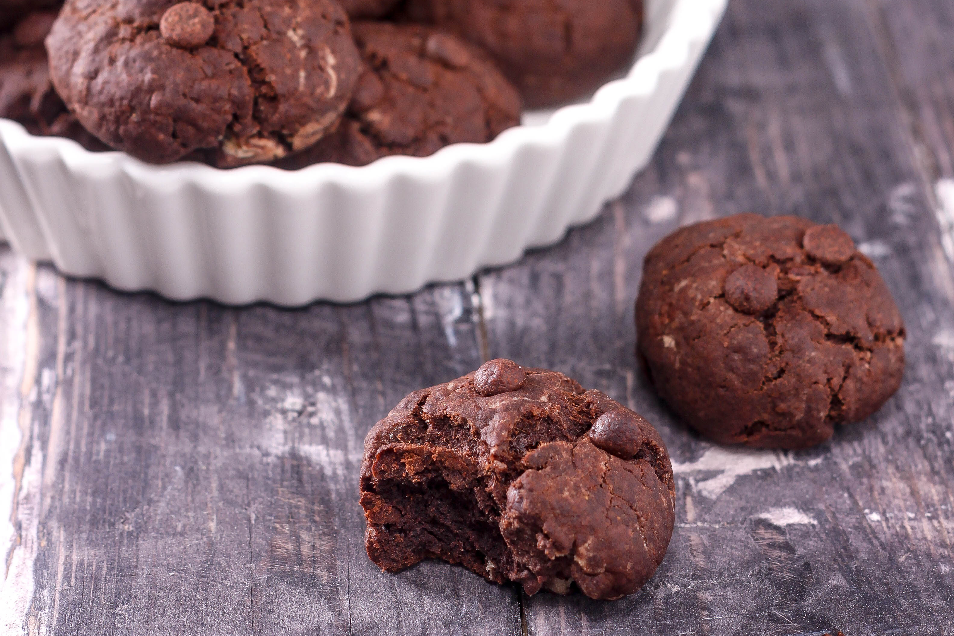 Biscottini vegan al cioccolato e noci - Chiara's Cakery